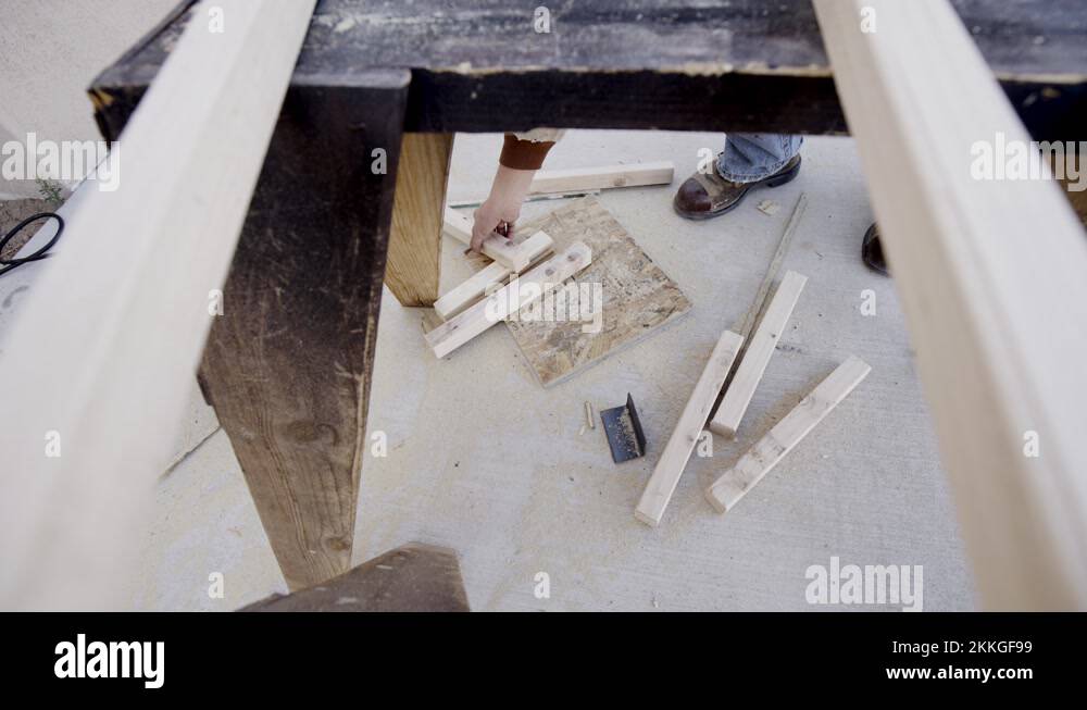 Offcuts of wood Stock Videos & Footage - HD and 4K Video Clips - Alamy