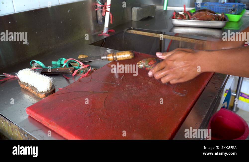 Crab claw hammer Stock Videos & Footage - HD and 4K Video Clips - Alamy