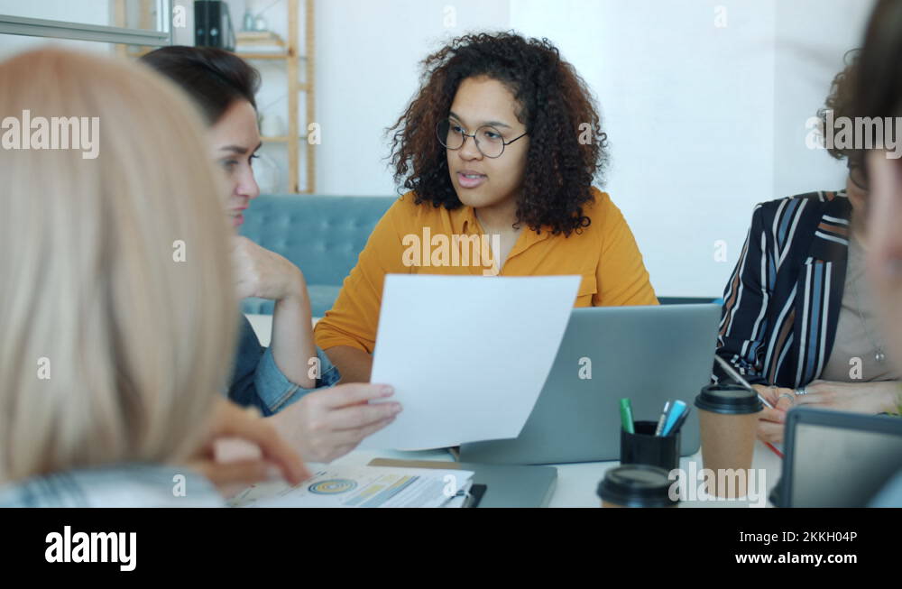 Group sharing table Stock Videos & Footage - HD and 4K Video Clips - Alamy