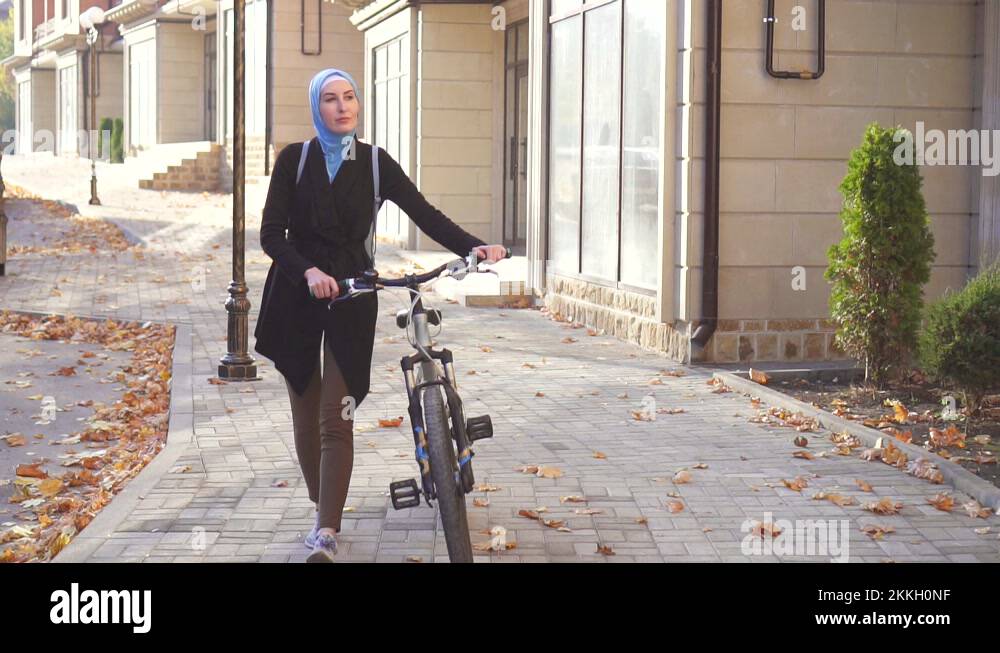 Muslim biking Stock Videos & Footage - HD and 4K Video Clips - Alamy
