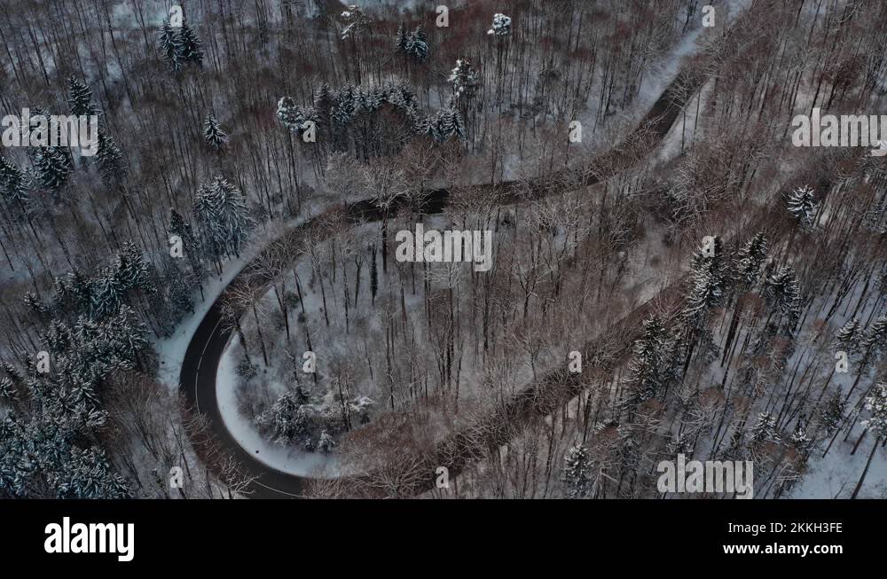 Bending street Stock Videos & Footage - HD and 4K Video Clips - Alamy