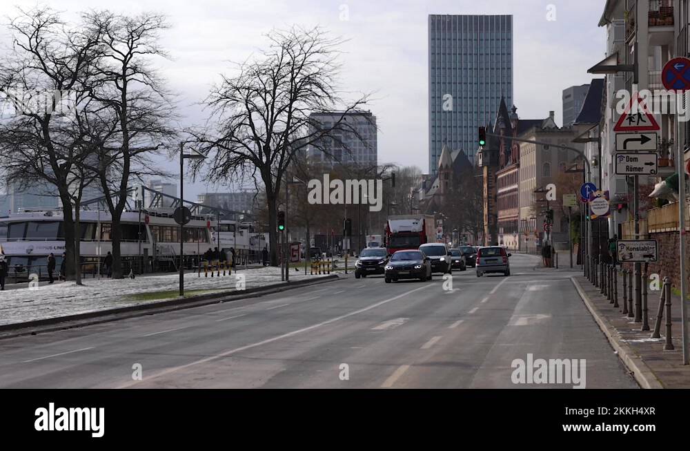 Bank quay sign Stock Videos & Footage - HD and 4K Video Clips - Alamy