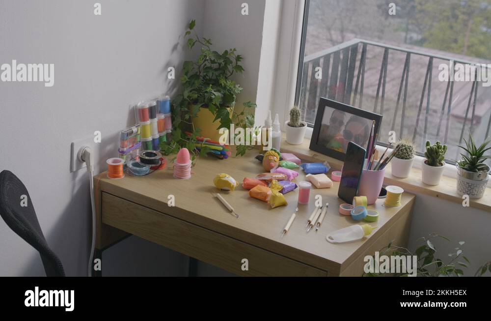 Art of craft Stock Videos & Footage - HD and 4K Video Clips - Alamy