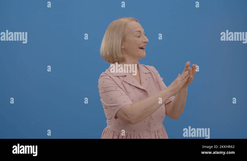Lady clapping Stock Videos & Footage - HD and 4K Video Clips - Alamy