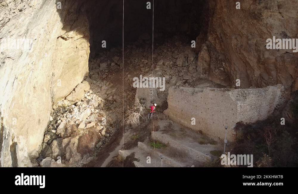 Rope rescue team Stock Videos & Footage - HD and 4K Video Clips - Alamy