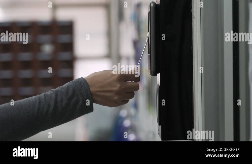 Using key card Stock Videos & Footage - HD and 4K Video Clips - Alamy