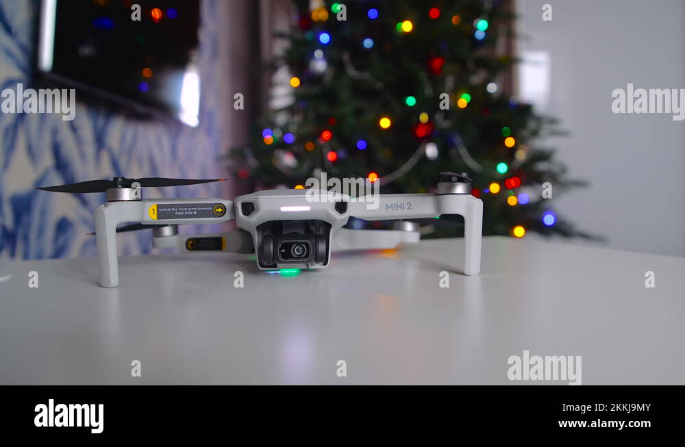 Compact engine Stock Videos & Footage - HD and 4K Video Clips - Alamy