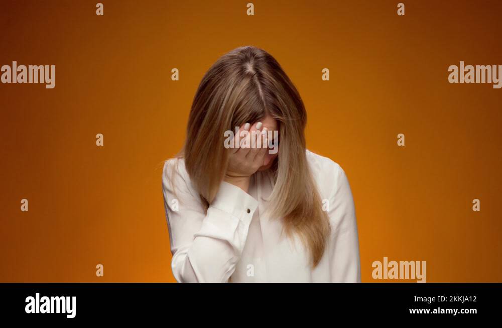 Slapping hand Stock Videos & Footage - HD and 4K Video Clips - Alamy