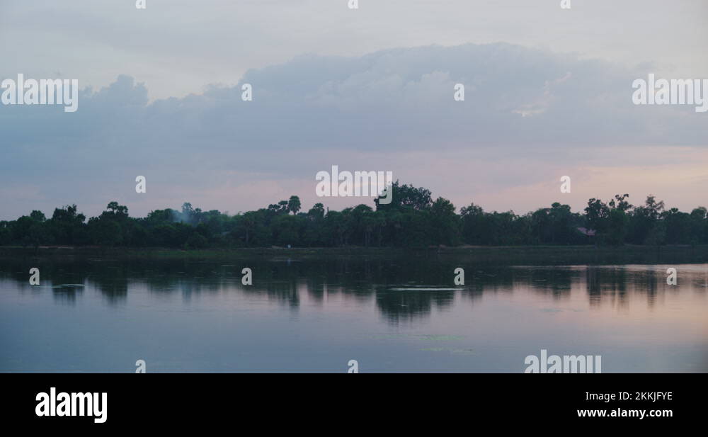 Sunset Time at Sras Srang Lake at Angkor Wat in Siem Ream, Cambodia ...