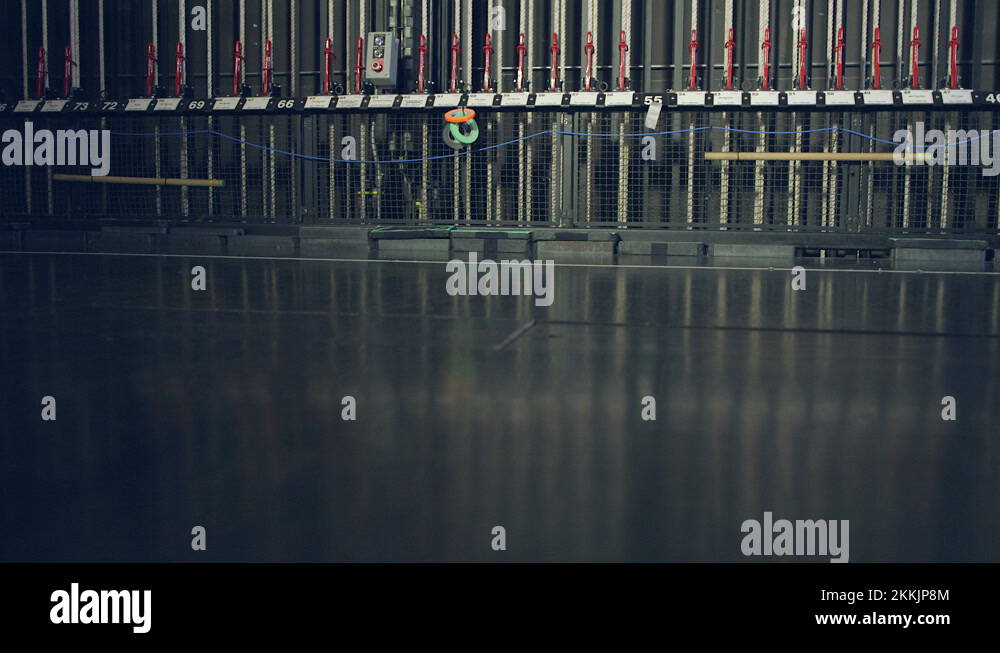 Auditorium side view Stock Videos & Footage - HD and 4K Video Clips - Alamy