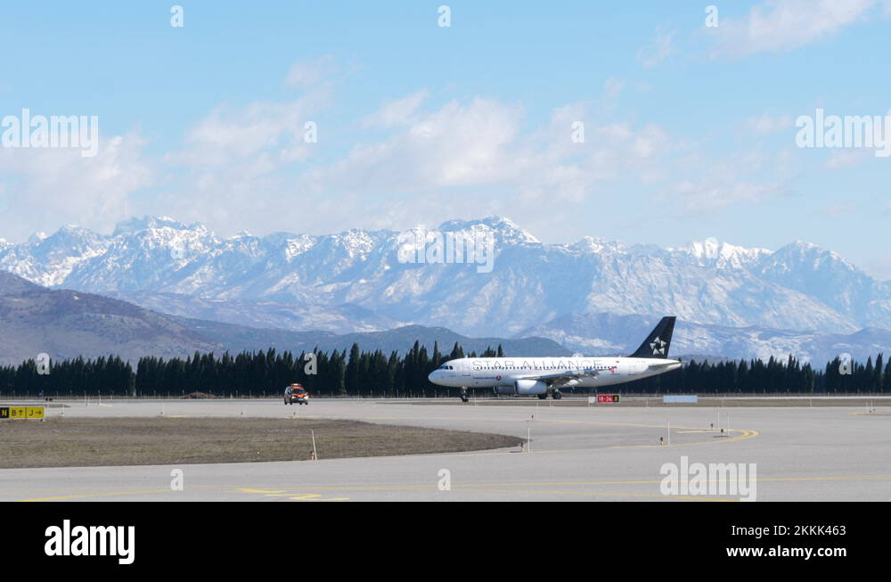 A320 short haul airliner Stock Videos & Footage - HD and 4K Video Clips ...