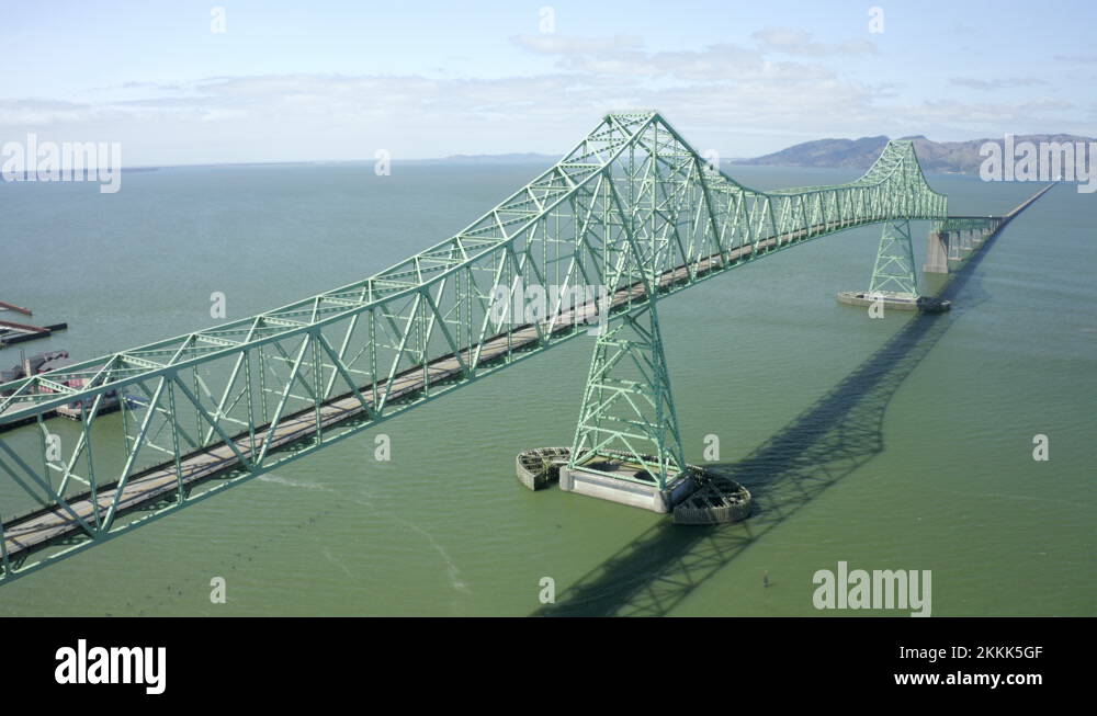 Metal truss bridge Stock Videos & Footage - HD and 4K Video Clips - Alamy