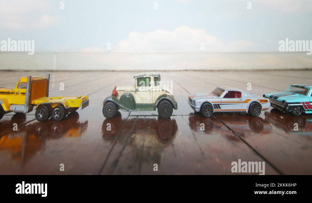 Toy loop motion Stock Videos & Footage - HD and 4K Video Clips - Alamy