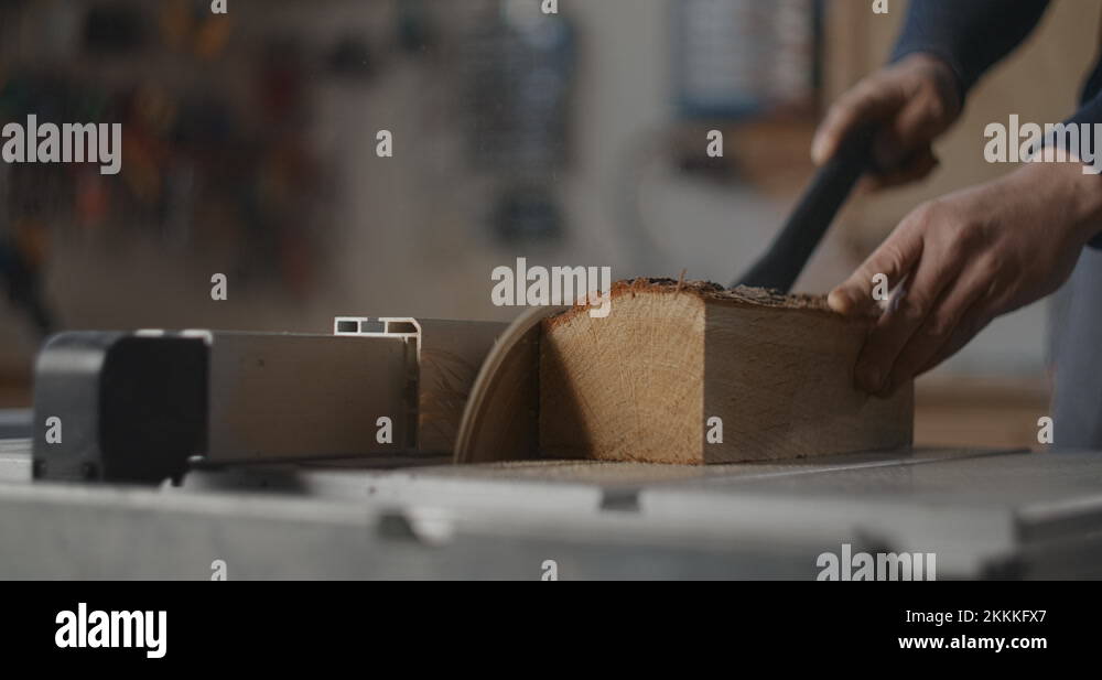 Making saws Stock Videos & Footage - HD and 4K Video Clips - Alamy