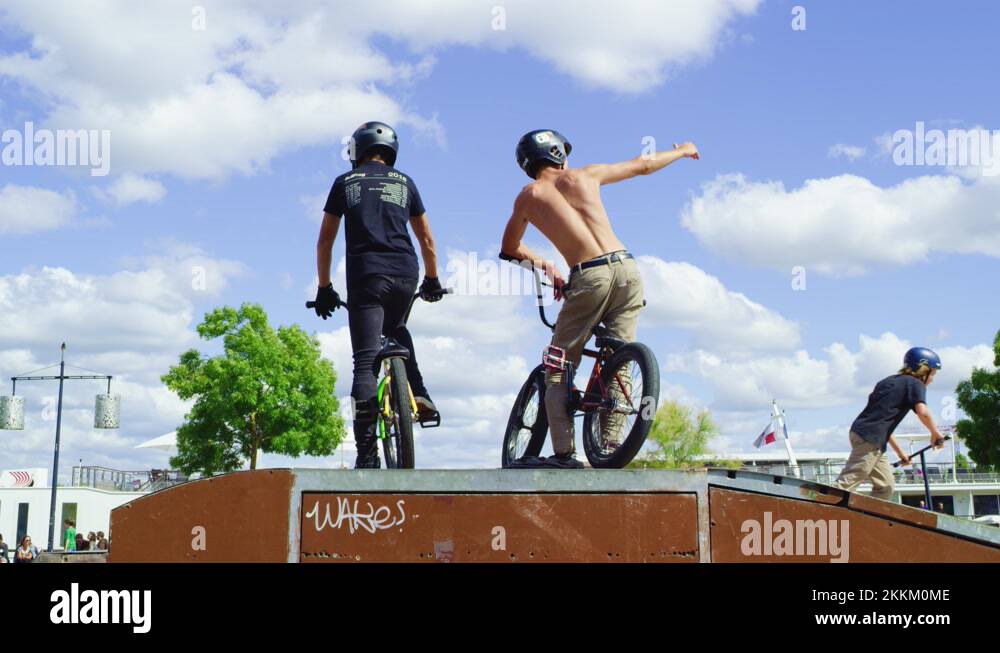 Generation z sport Stock Videos & Footage - HD and 4K Video Clips - Alamy
