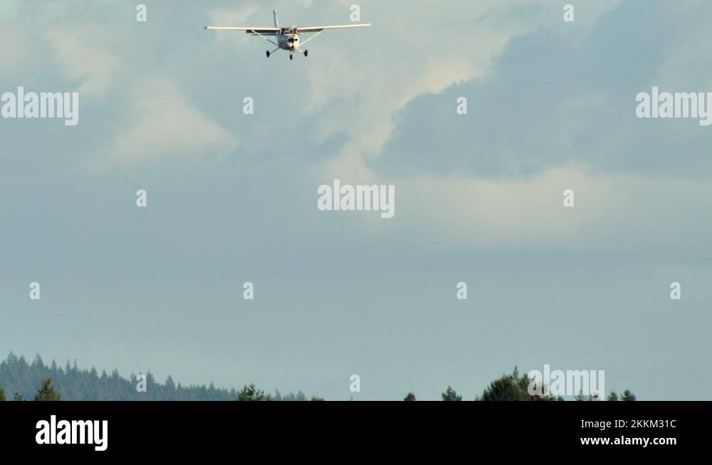 Cessna-172 In Flight Approaching To Land At The Runway Of CYPK Airport ...