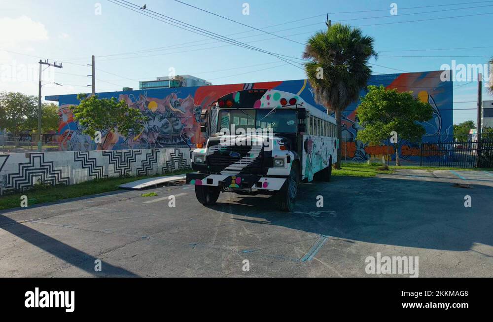 Colorful school bus Stock Videos & Footage - HD and 4K Video Clips - Alamy