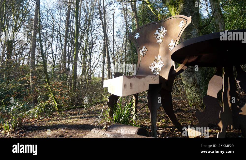 Royal throne Stock Videos & Footage - HD and 4K Video Clips - Alamy