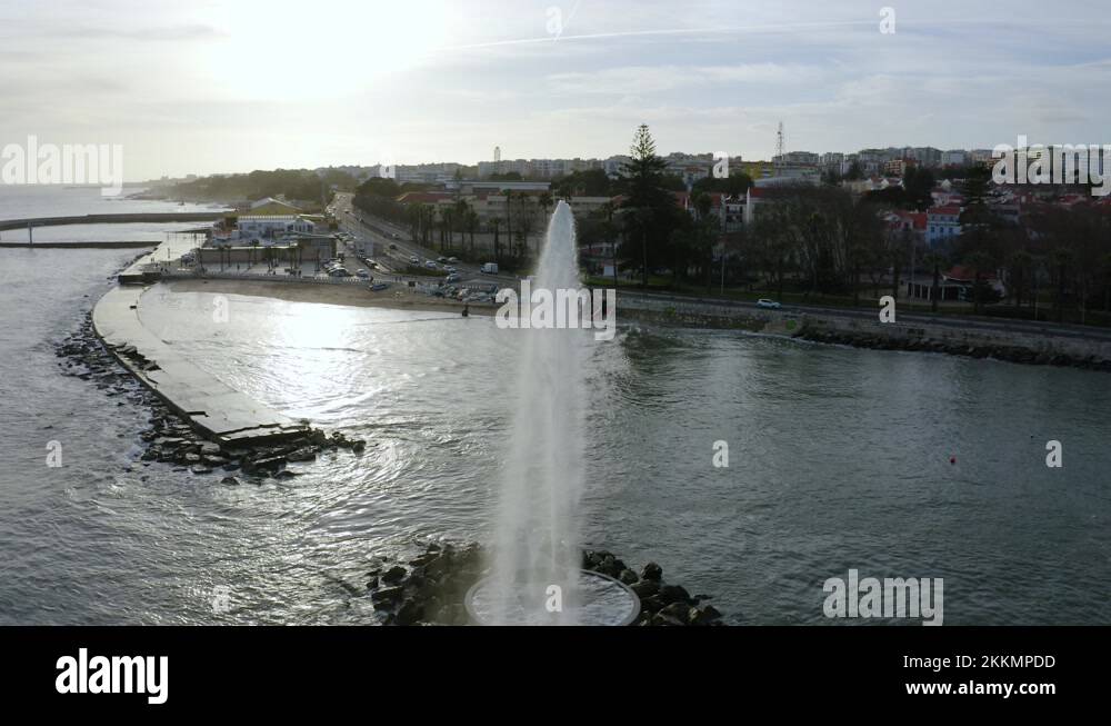 Ocean fountain Stock Videos & Footage - HD and 4K Video Clips - Alamy