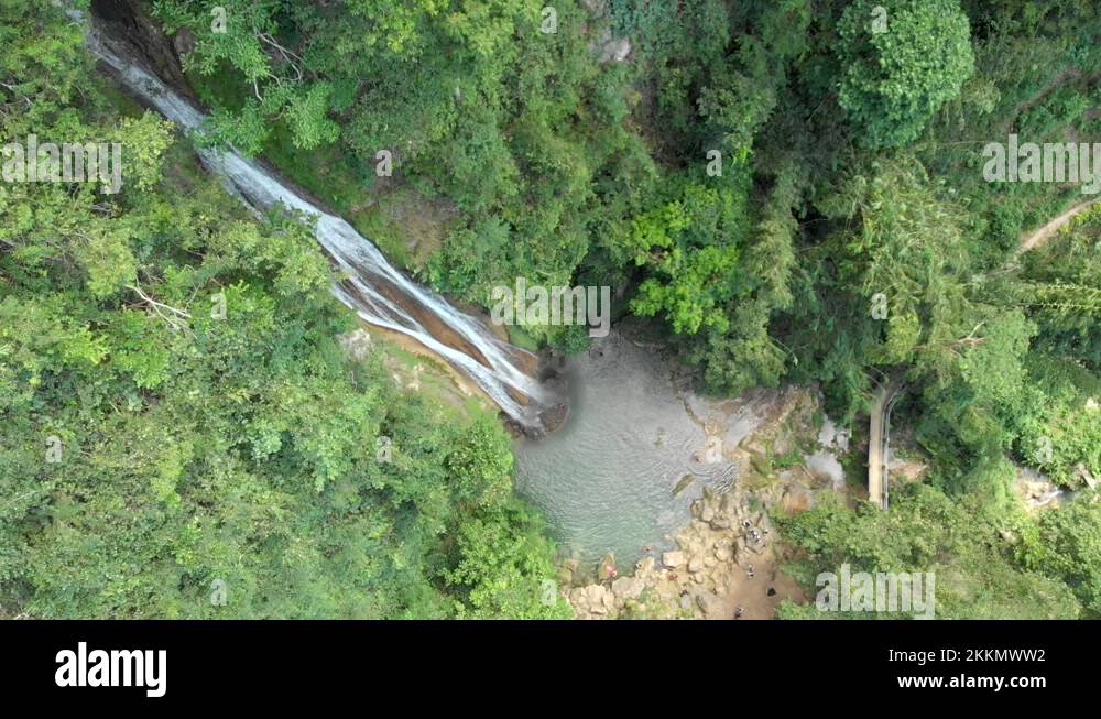 Cebu swimming pool Stock Videos & Footage - HD and 4K Video Clips - Alamy