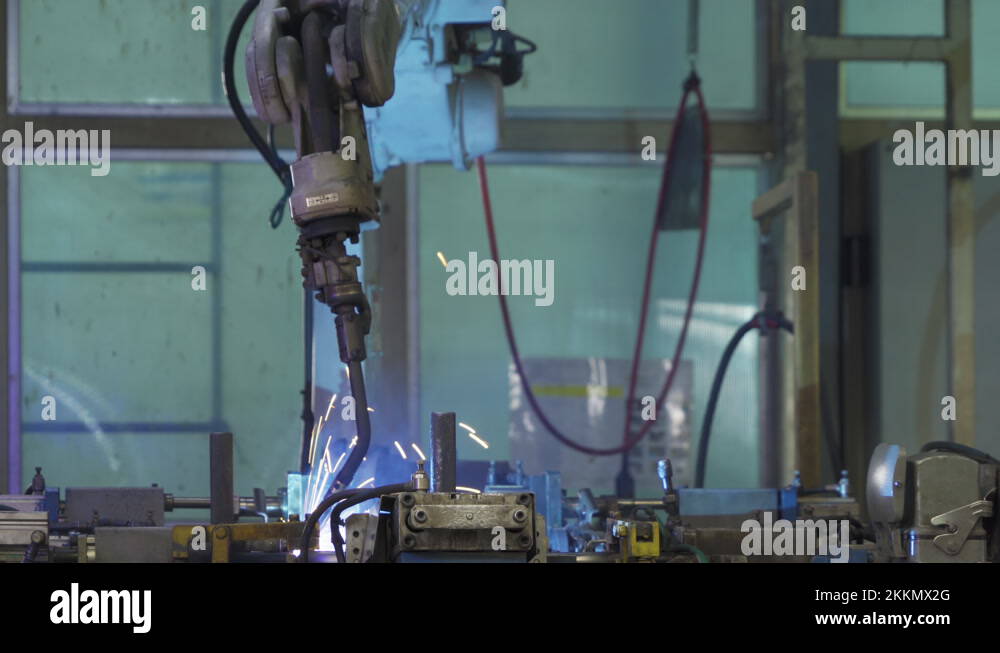 Welding robot system Stock Videos & Footage - HD and 4K Video Clips - Alamy