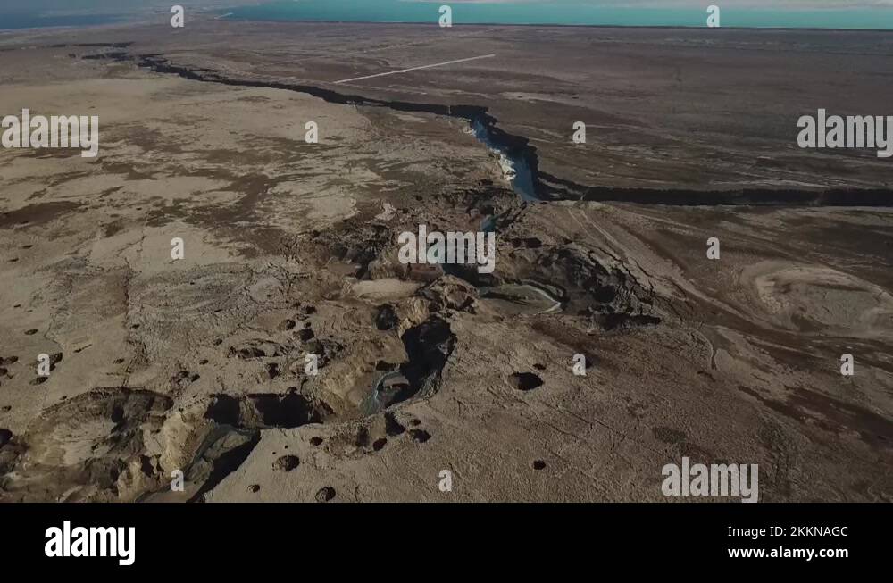 Exposure of the secret river in the Dead Sea. Spectacular views that ...