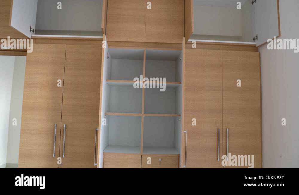 Open empty cupboard Stock Videos & Footage - HD and 4K Video Clips - Alamy