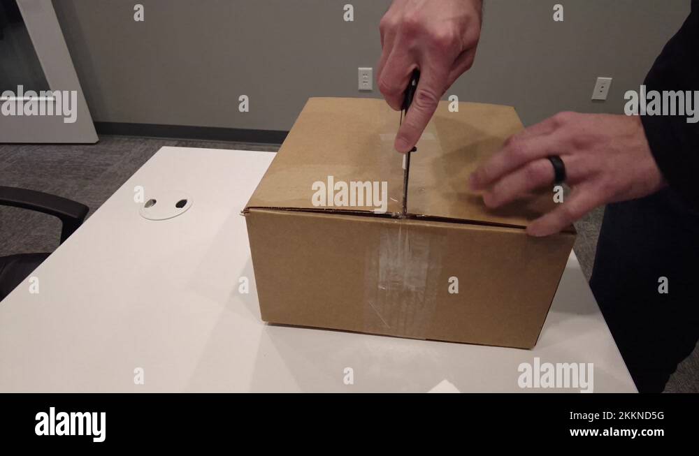Mancuttingbox Stock Videos & Footage - HD and 4K Video Clips - Alamy