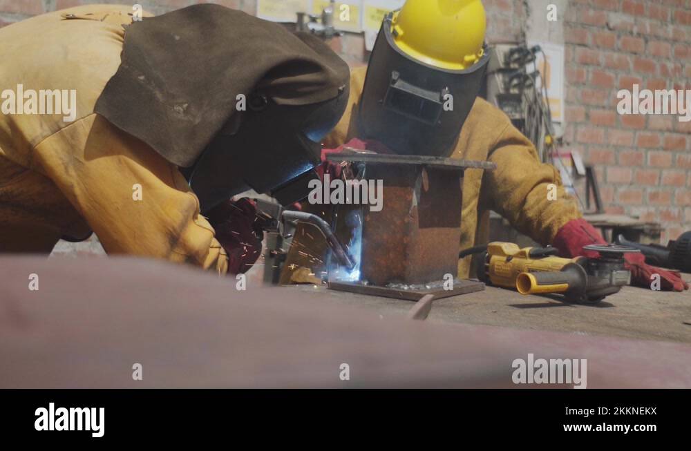 Peruvian workers Stock Videos & Footage - HD and 4K Video Clips - Alamy