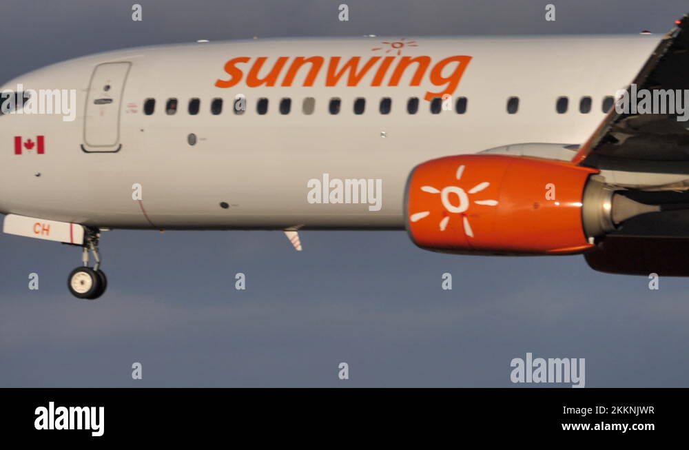 737 800 cockpit Stock Videos & Footage - HD and 4K Video Clips - Alamy