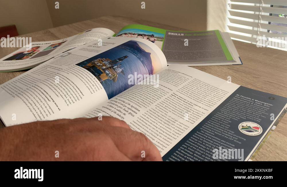 Magazine desk Stock Videos & Footage - HD and 4K Video Clips - Alamy