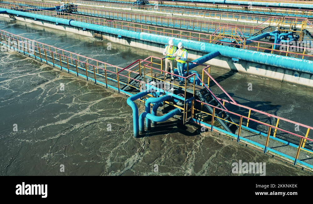 Refinery workers pipelines Stock Videos & Footage - HD and 4K Video ...