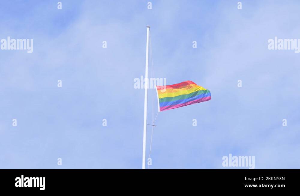 Mast flag Stock Videos & Footage - HD and 4K Video Clips - Alamy
