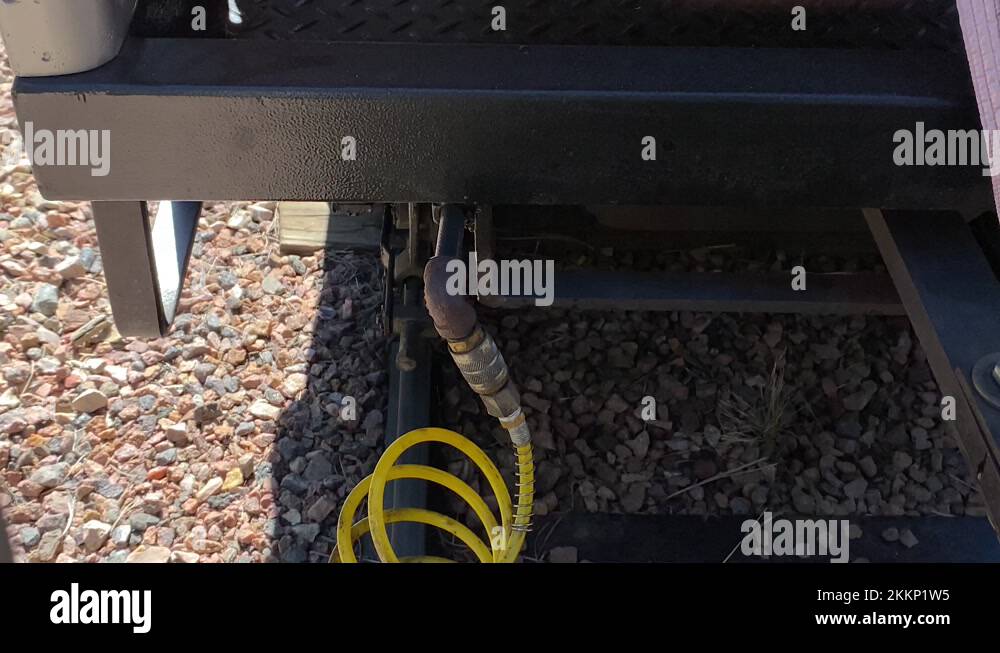 Train car coupling Stock Videos & Footage - HD and 4K Video Clips - Alamy