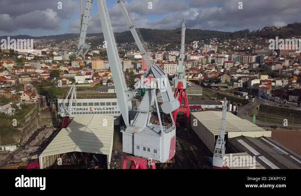 Grey terminal cranes Stock Videos & Footage - HD and 4K Video Clips - Alamy