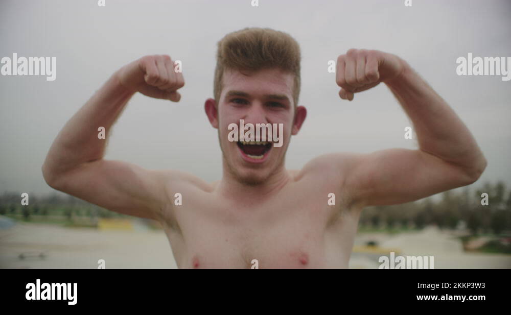 Skateboarder Showing His Muscles At The Suli Skate Park in Sulaymaniyah ...