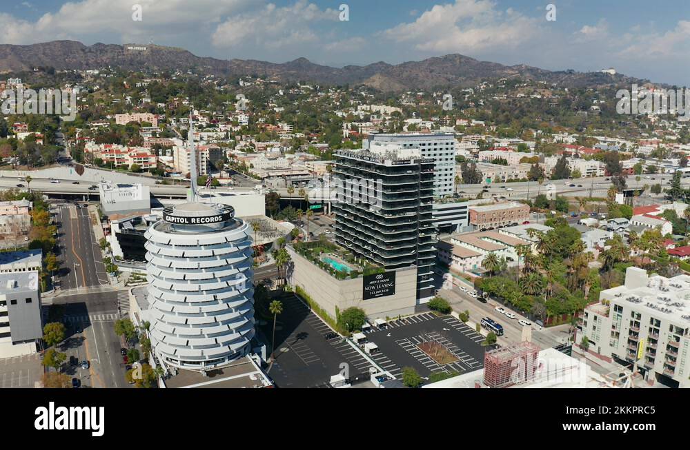 La freeway billboard Stock Videos & Footage - HD and 4K Video Clips - Alamy