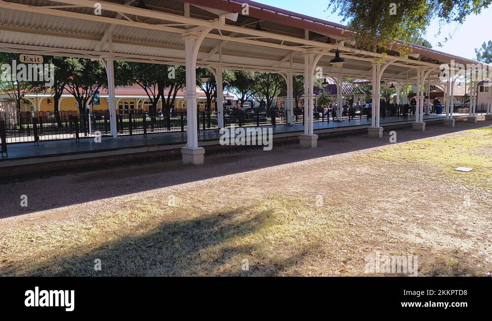 Train loading platform Stock Videos & Footage - HD and 4K Video Clips ...