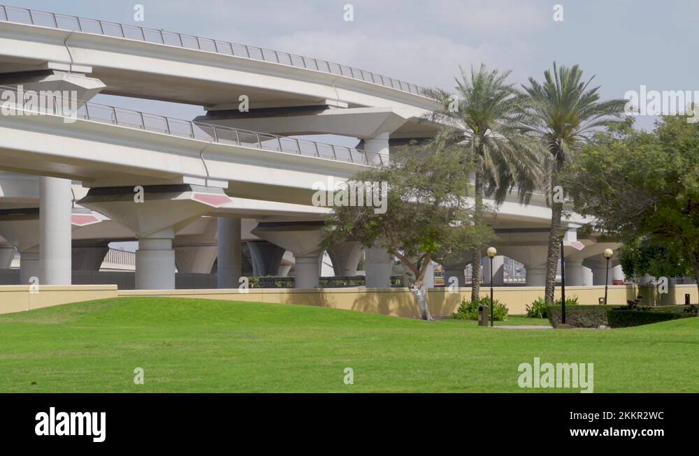 Elevated metro line in dubai Stock Videos & Footage - HD and 4K Video ...