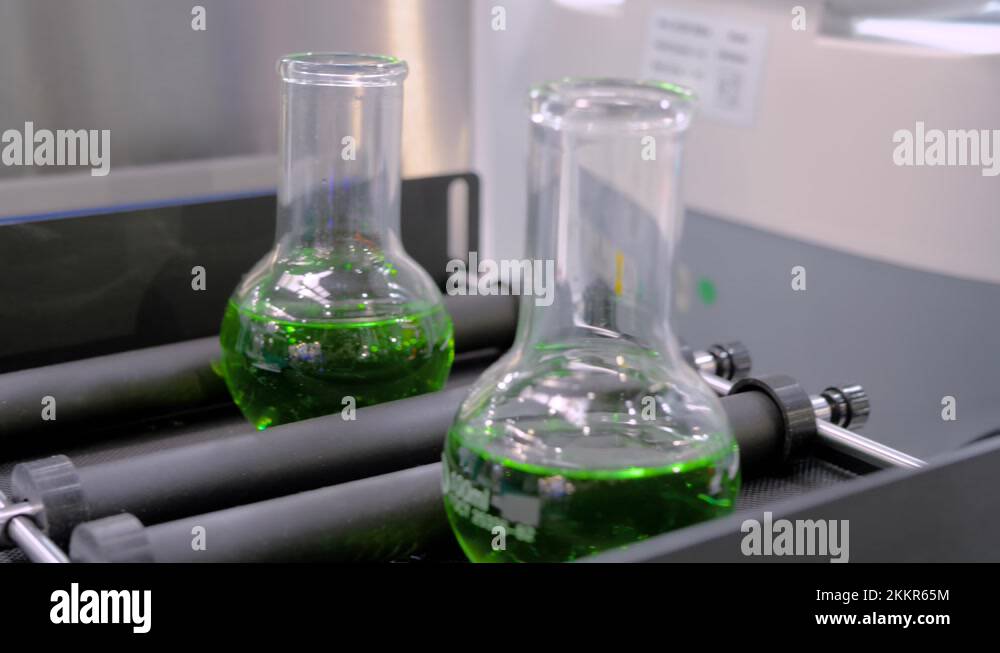 Vial circular Stock Videos & Footage - HD and 4K Video Clips - Alamy