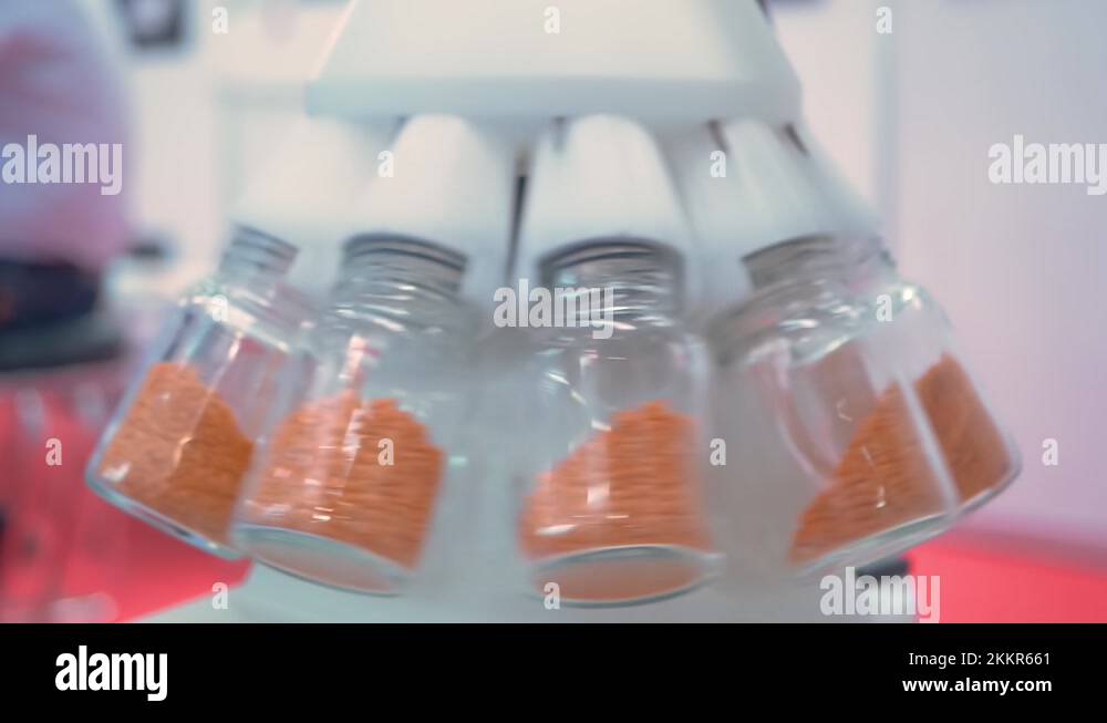 Rotary sample divider for analytical measurement of solid materials ...