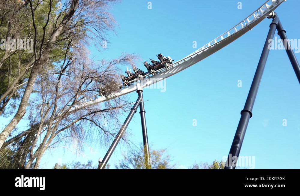 Full Throttle roller coaster at Six Flags Magic Mountain in California ...