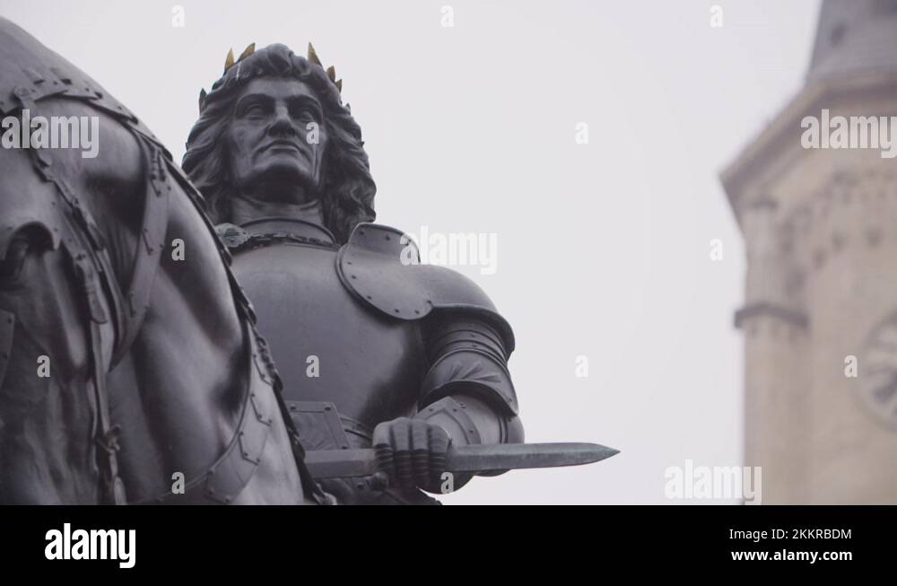 Statue of matthias rex Stock Videos & Footage - HD and 4K Video Clips ...