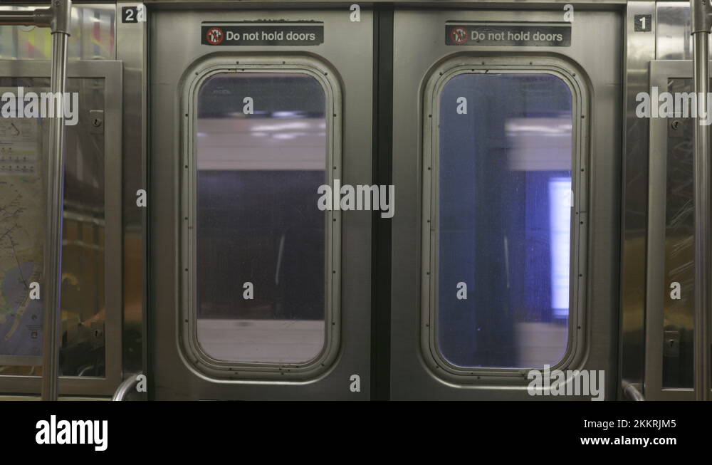 Subway train doors entering station in New York City 4K (Log Stock ...
