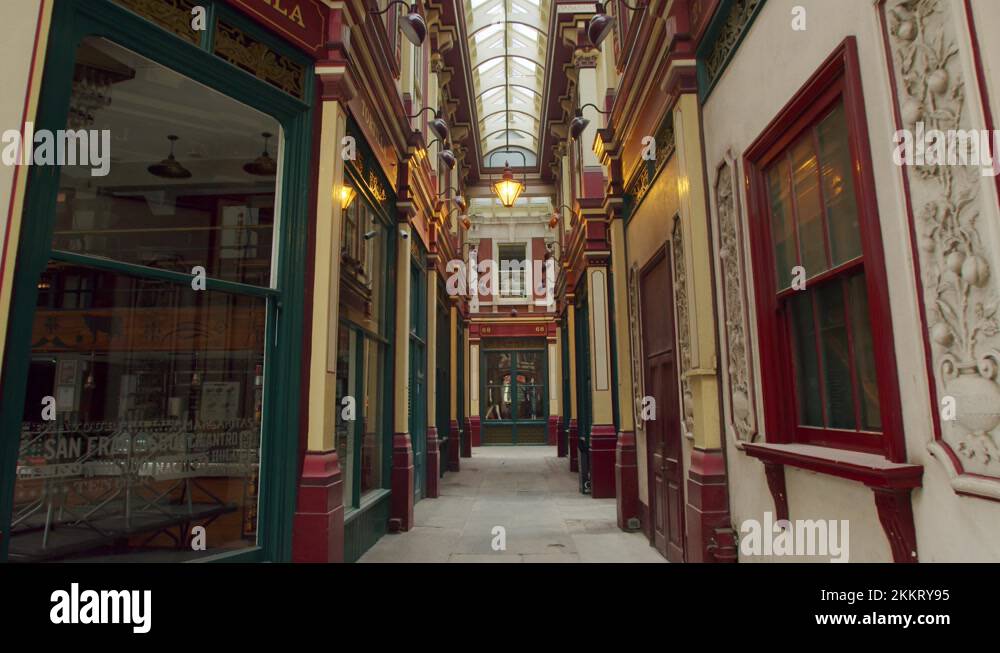 Retail shut Stock Videos & Footage - HD and 4K Video Clips - Alamy