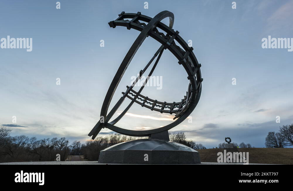 Wheel of life sculpture Stock Videos & Footage - HD and 4K Video Clips ...