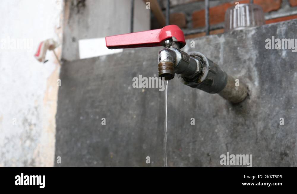 Broken tap Stock Videos & Footage - HD and 4K Video Clips - Alamy