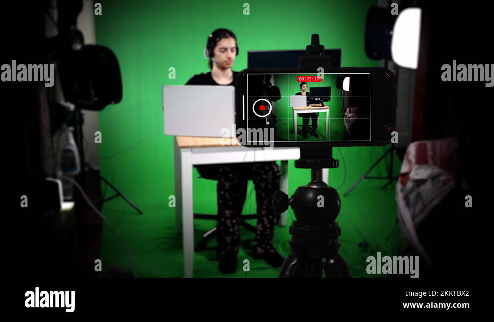 Live gaming screen Stock Videos & Footage - HD and 4K Video Clips - Alamy