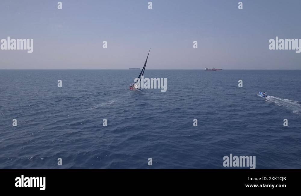 Deep sea racing Stock Videos & Footage - HD and 4K Video Clips - Alamy