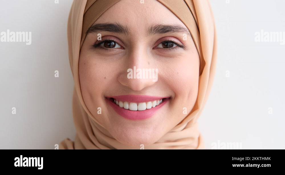 Arab women face Stock Videos & Footage - HD and 4K Video Clips - Alamy